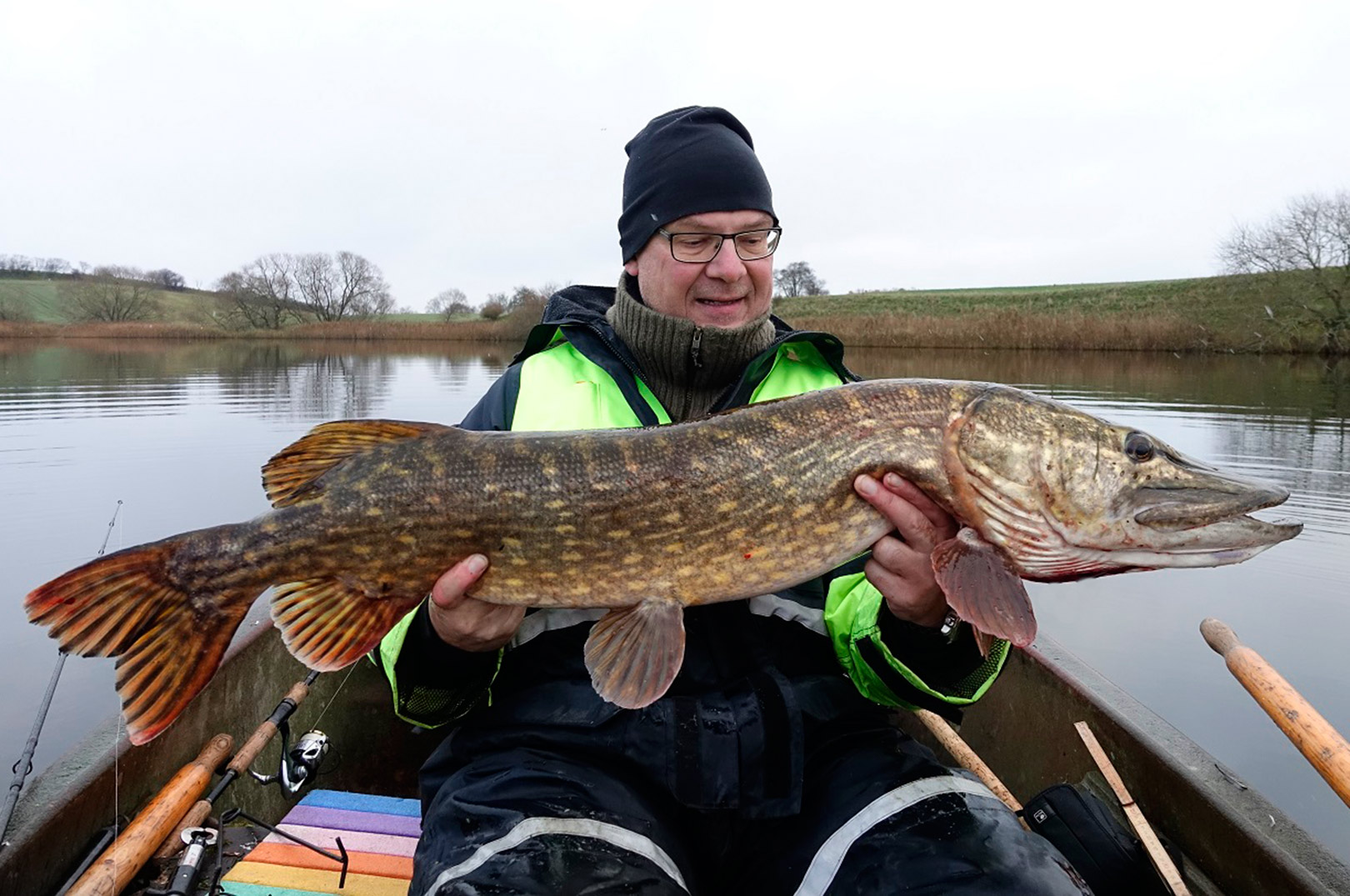 10 KILO+ GEDDE PÅ LINE THRU TROUT - Fisk & Fri
