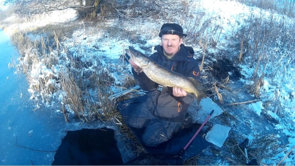 GEDDEFISKERI UNDER ISEN - Fisk & Fri