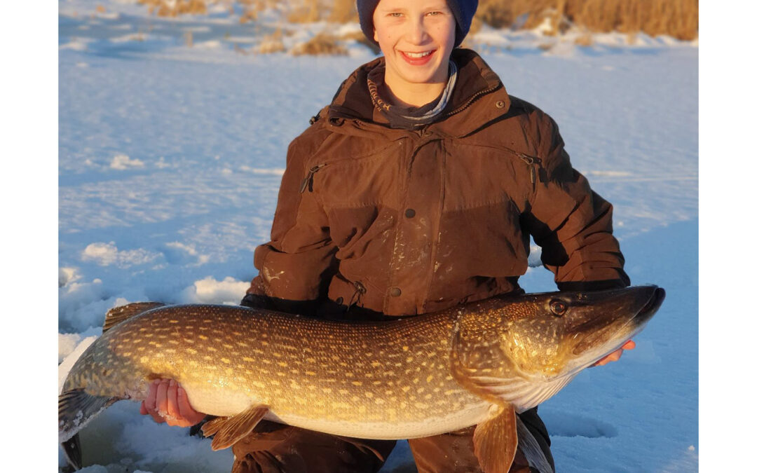 EN VILD DAG MED TO STORGEDDER FRA ISEN - Fisk & Fri