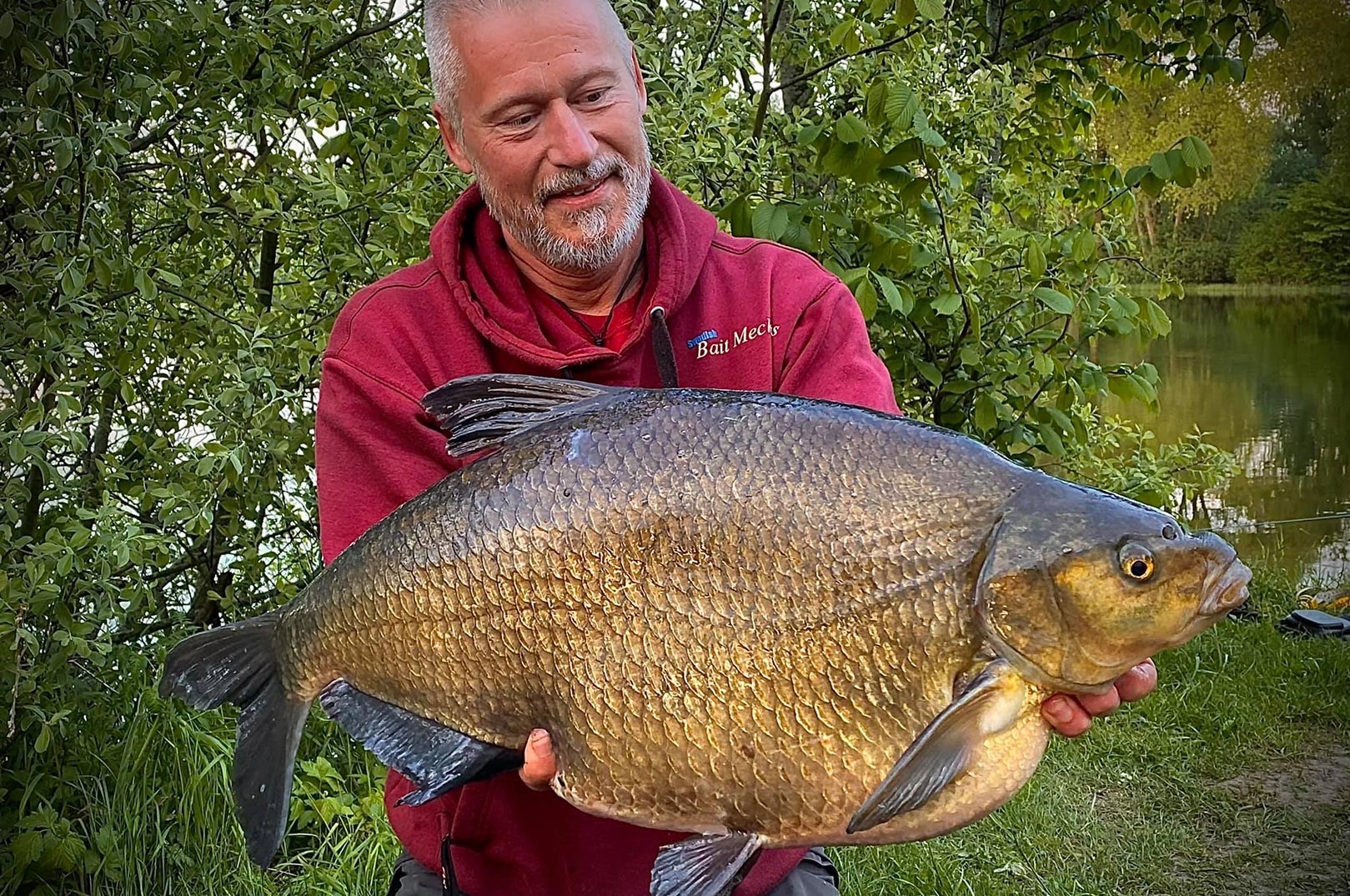 KÆMPEBRASEN FRA DE SKÅNKSKE RÖGLE DAMME - Fisk & Fri