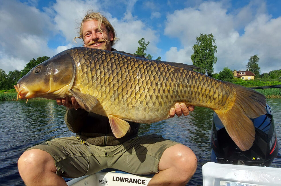 KARPEFISKERI FRA BÅD – DEL 1 - Fisk & Fri