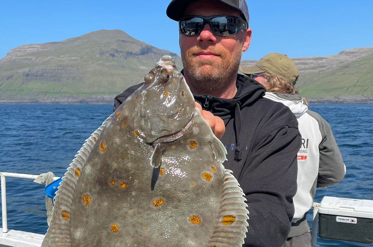 RØDSPÆTTE-EVENTYR PÅ FÆRØERNE - Fisk & Fri