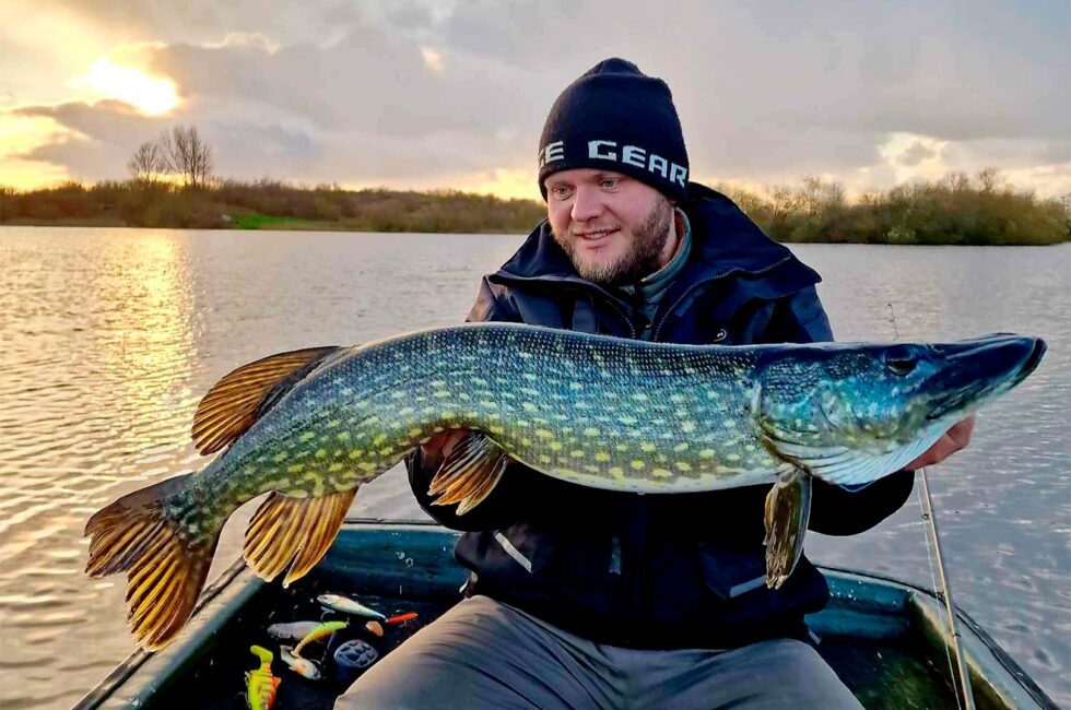 GLADE FISKEDAGE PÅ GEDDESØERNE - Fisk & Fri