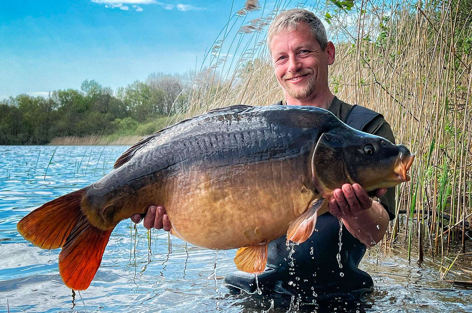 PR-KARPE PÅ BRASENBUSTER BAIT – ALIAS HUNDELORTEN - Fisk & Fri