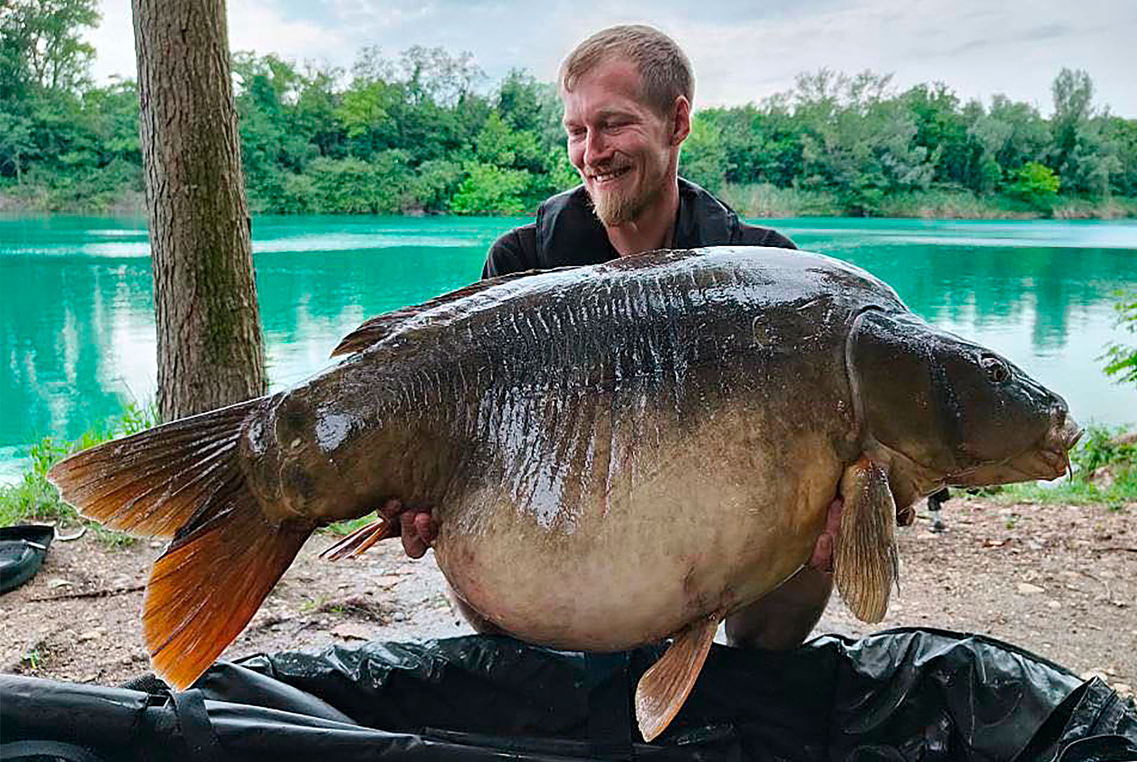 DANSK KÆMPEKARPE I ITALIEN - Fisk & Fri